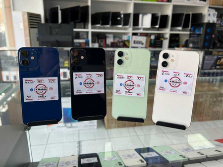 Продам iPhone 12 mini 128 GB  в отличном состоянии