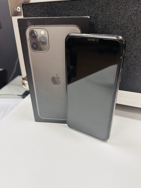 IPhone 11 pro max 64g