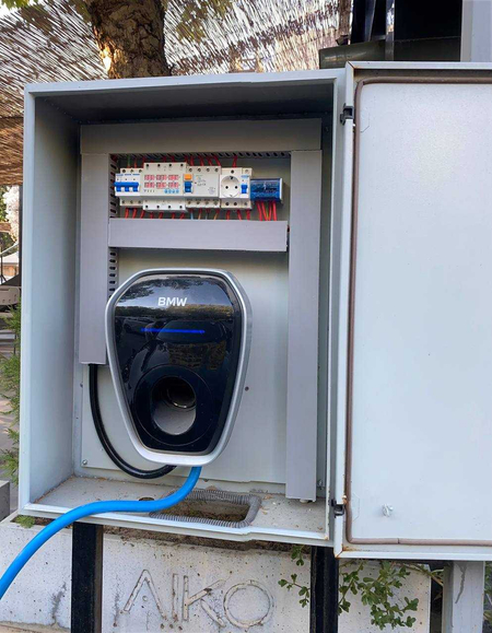 електромобил зарядка апаратини установка қиламиз 7 24 xizmat qilamiz