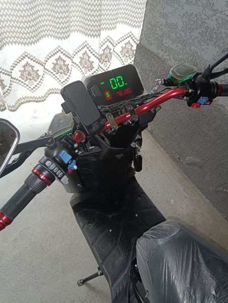 Скутер REDLINE сотилади