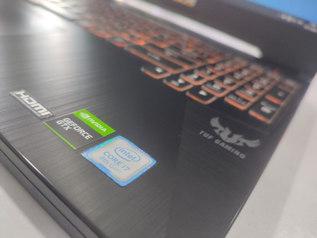 Asus tuf gaming core i7 GTX 1650 lik