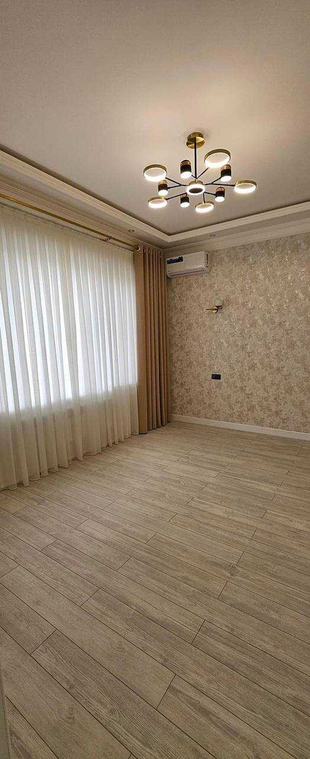 Продаётся новый коттедж, 3 этажа, ор-р Рисовый рынок