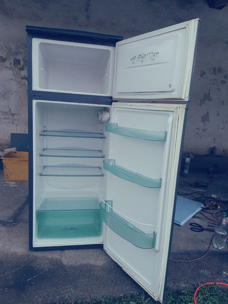 Холодильник продаётся snaige