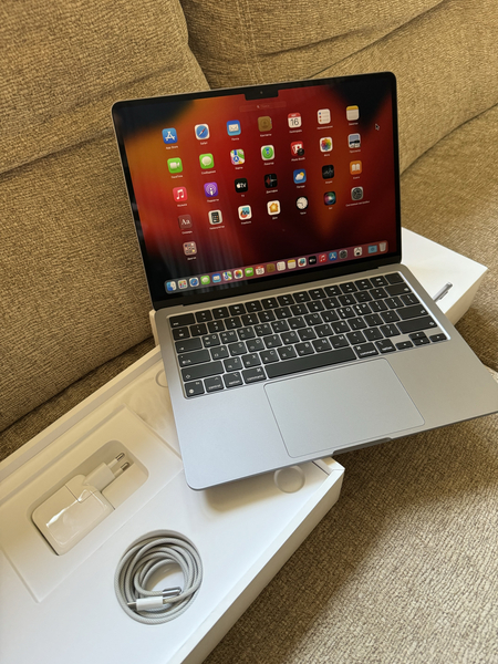 MacBook Air M2 Space Gray 8/256
