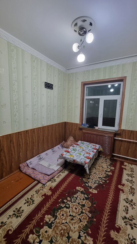 Sotiladi ibn  sino 2da 4/4/5 balkon 2ga6 remonti yahshi. Yol yuzasida
