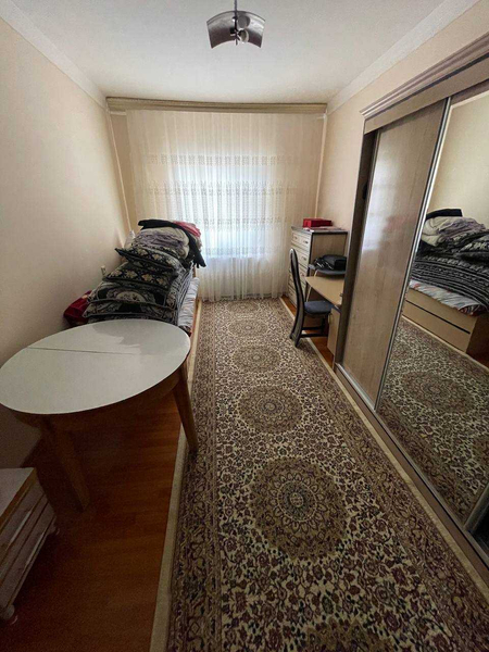 Экстренный больницани ёни 2 этаж 3 хонали ижарага қўямиз фақат оила