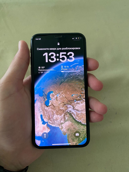 Iphone X каробка имеется