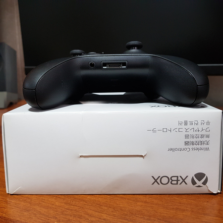 Беспроводной контроллер Xbox Series X|S • Xbox One