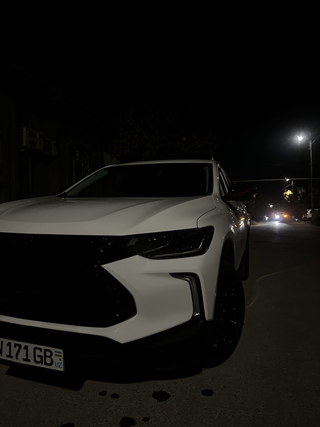 Сотилади tracker redline