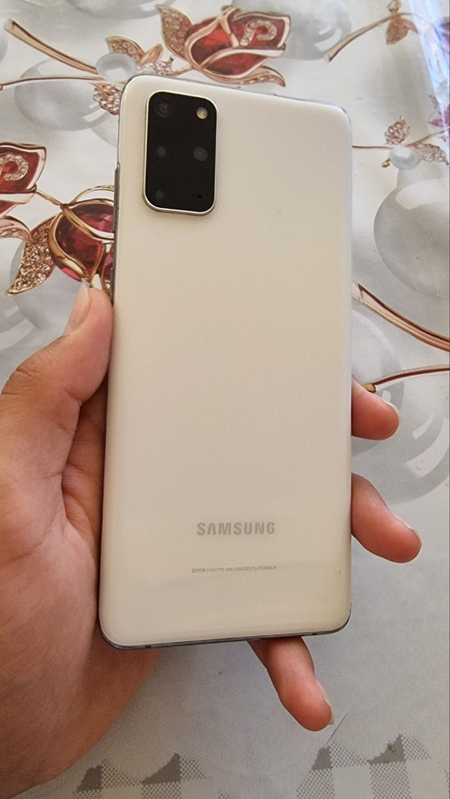Samsung S20 plus
