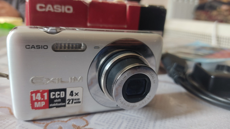 Casio fotoapparat kafolati bilan