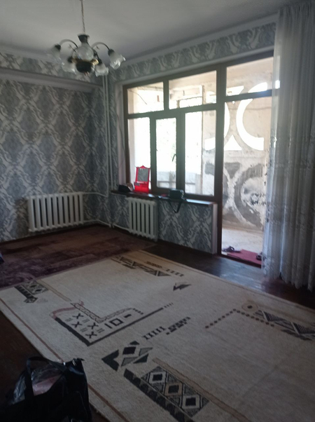 Продается 3/4/12 юнусабад 8 . Общая площадь 80м КВ.