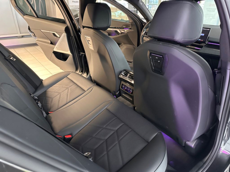 BMW 530е hybrid в наличии