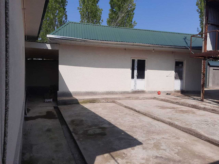Uy Sotiladi Yashasa bo\\\'ladi xamma sharoiti bor