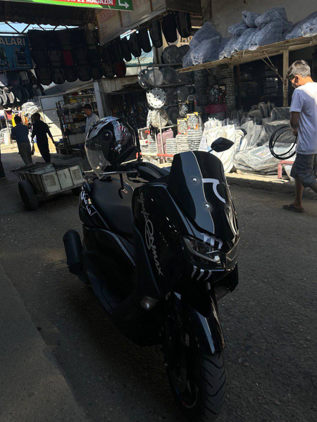 Мотоцикл скутер yamaha S Max 150 куб