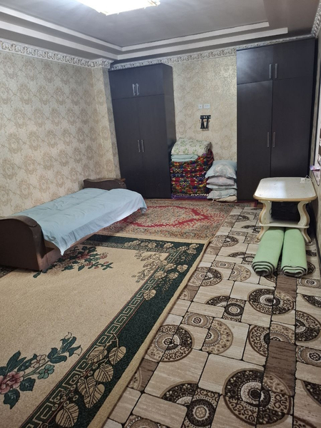 Uy sotiladi makler aralashmagan pul zaril