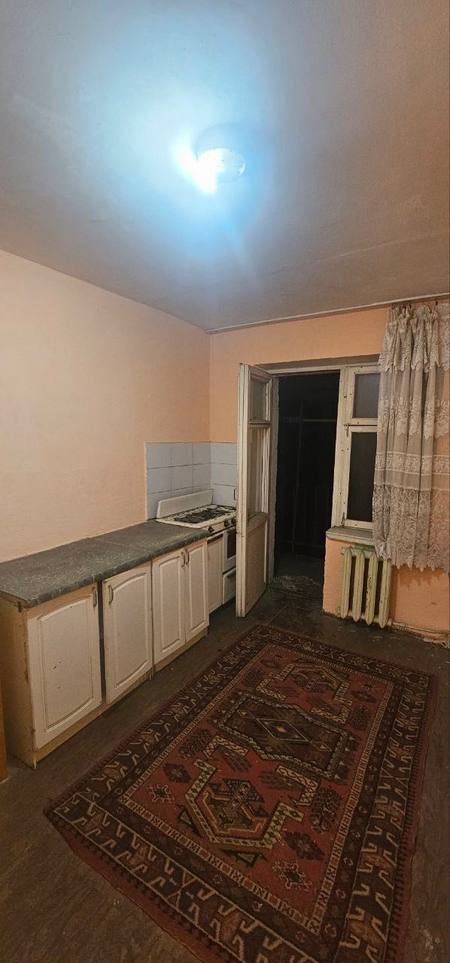 Хамза метро Чиланзар 5 1 комнатная Балкон 1.5*3