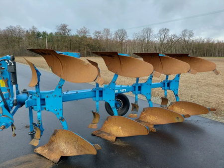 Lemken europal 7. Plug sotamiz