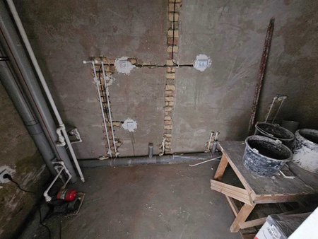 4 xonali 110m² 5 qavat uy sotiladi