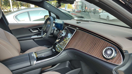 Mercedes EQE SUV 350