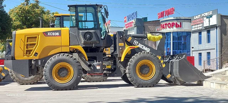 Фронтальный Погрузчик 1,8 джойстик  SEM636D