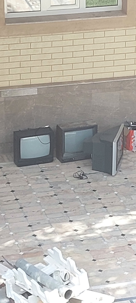 Televizor kompyuter gaz plitasi