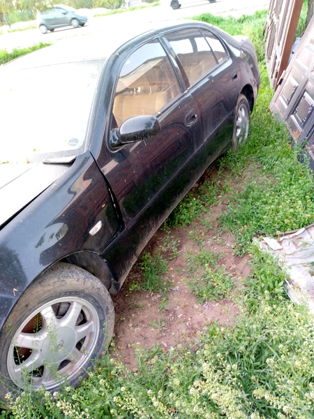 Lexus gs300 sotiladi
