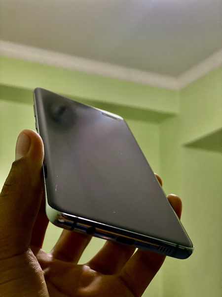 Samsung s10 plus 5G   256/8