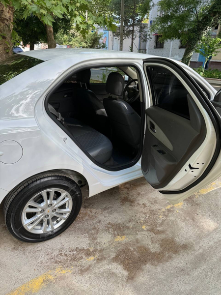 Продается Cobalt автомат. Пробег 64тыс. км