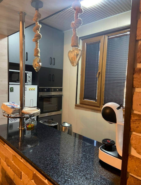 Продается 1я квартира 1в2 /2/4