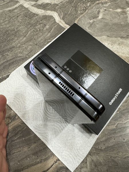 Samsung z fold 5