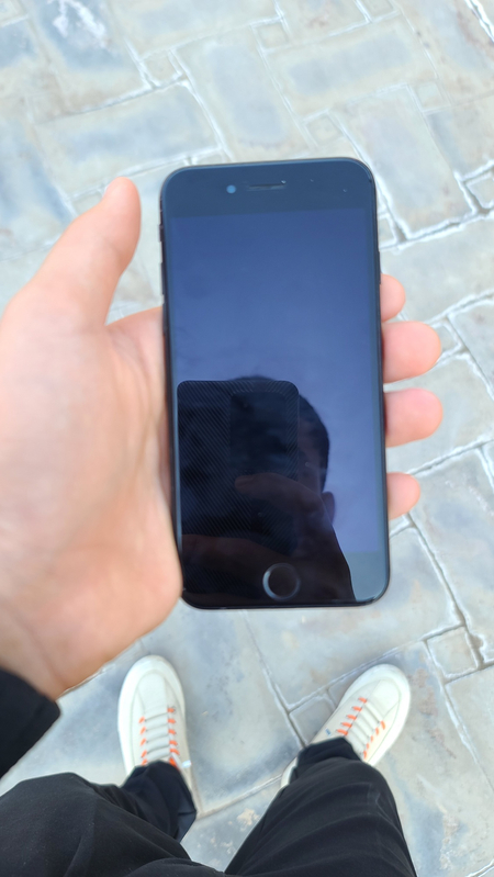 Iphone 7   128 talik