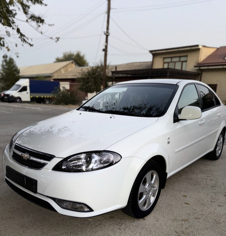 Lacetti jentra sotiladi uzimni moshinam