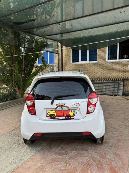 Spark ideal sotiladi
