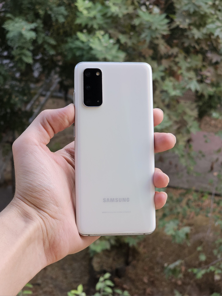 Продам свой S20 12/128GB. Посмотрите фотографии