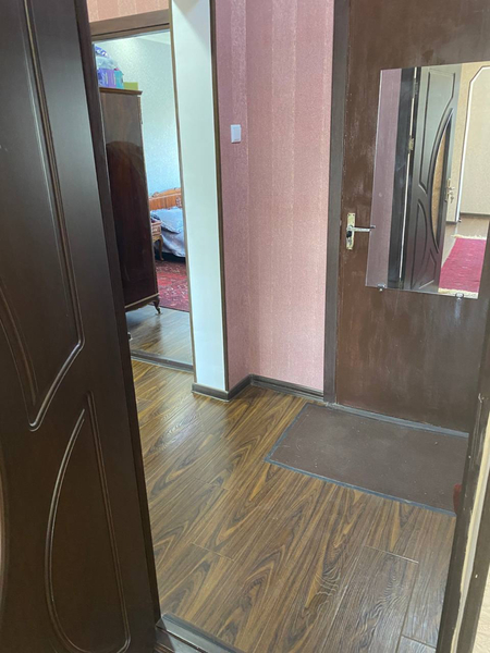 Яккасарой Ровиди  2/8/9 $650