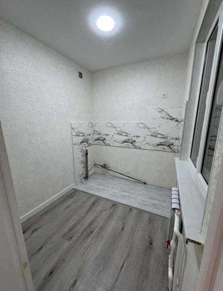 Продается квартира 2/4/4. Чилонзарский р-н, 3 квартал