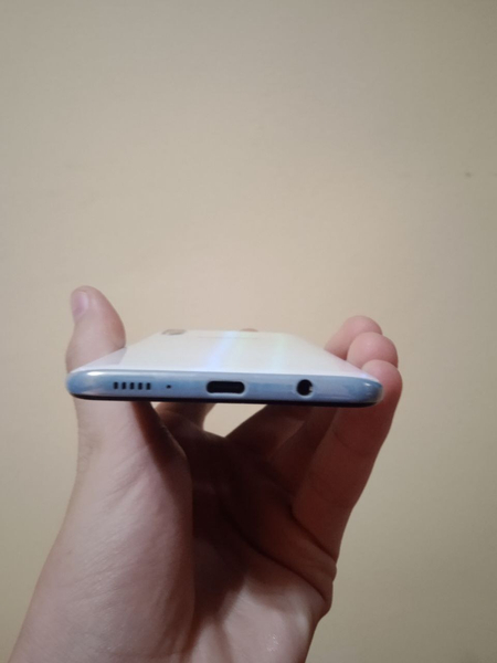 Samsung A50 kafolati bilan