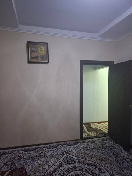 Bez makler metro yonida kvartira 900ming bez hazayka