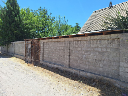 Dacha sotladi  yer narxda 6 sotix