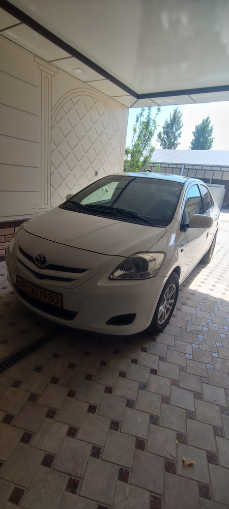 Тойота Ярис Автомат Yaris 1.5 l машина идеал 2008 срочно сотилади