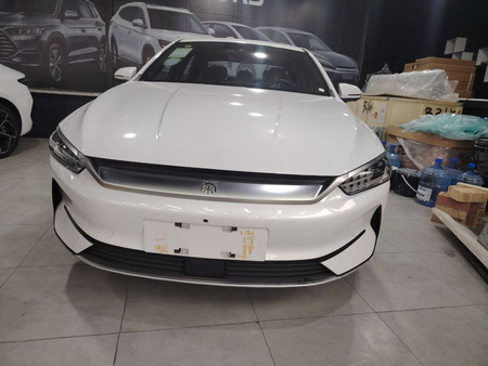 byd qin plus moshinasi , nalichida bor
