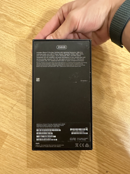 iPhone 11 Pro Max 256gb в отличном состоянии