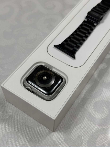 Часы Apple Watch 4 40mm