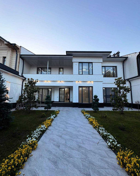 Шикарный евродом на Гвардейской (J3238)