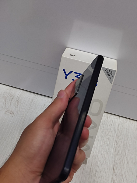 Vivo y33s 128/6 karobka dok ideal