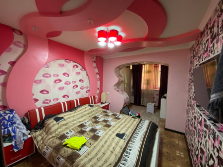 Продаётся 2 км квартира