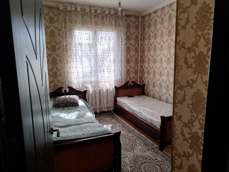 Срочно аренда квартиру Юнусабад 6- квартал  4/3/4 балкон 1/7