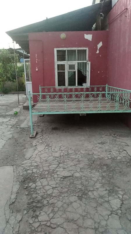 Холи уй сотилади
