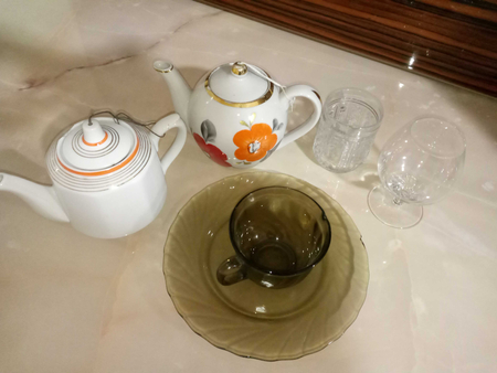 Choynak 2 dona qadimgi gulli 20 ming.Старые чайники 2шт 20 тыс